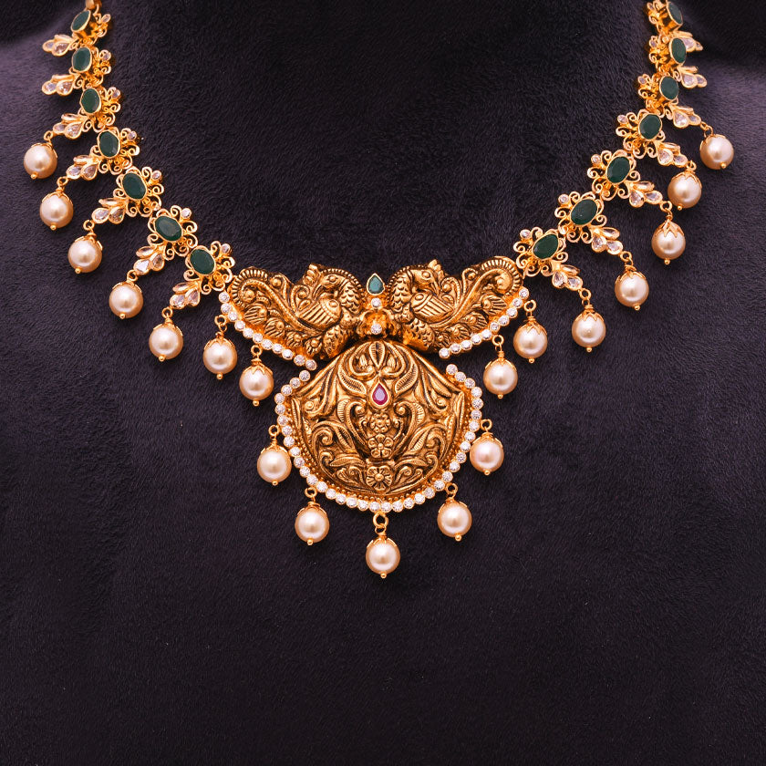 Antique Emerald Pachi Fancy Neckwear – Hirapanna Jewellers